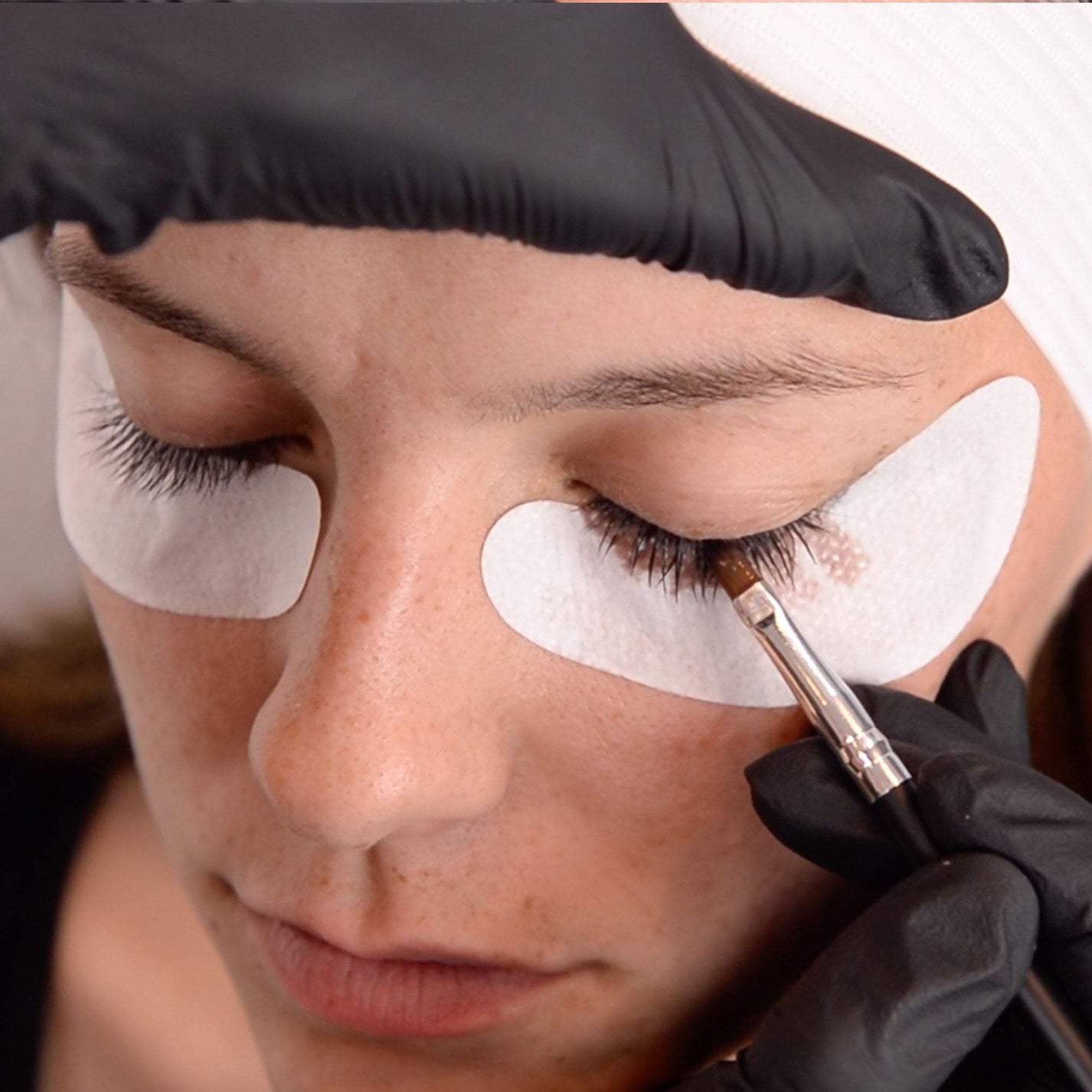 Intensive Lash and Brow Tinting Station – Universal Companies