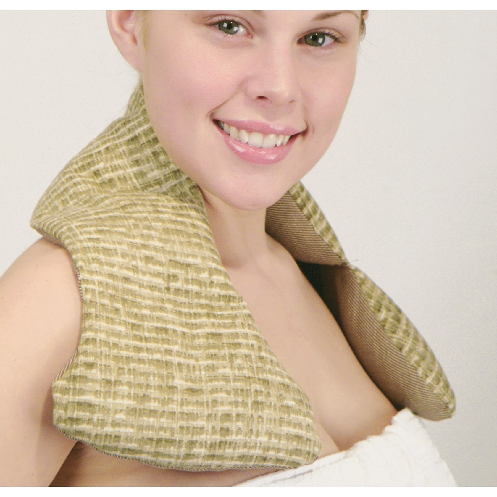 Theratools Herbal Neck & Décolleté Wrap – Universal Companies